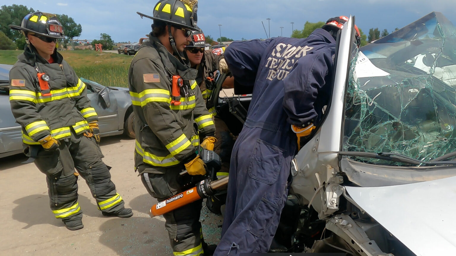 Vehicle Stabilization Training and Techniques Using Rescue Struts