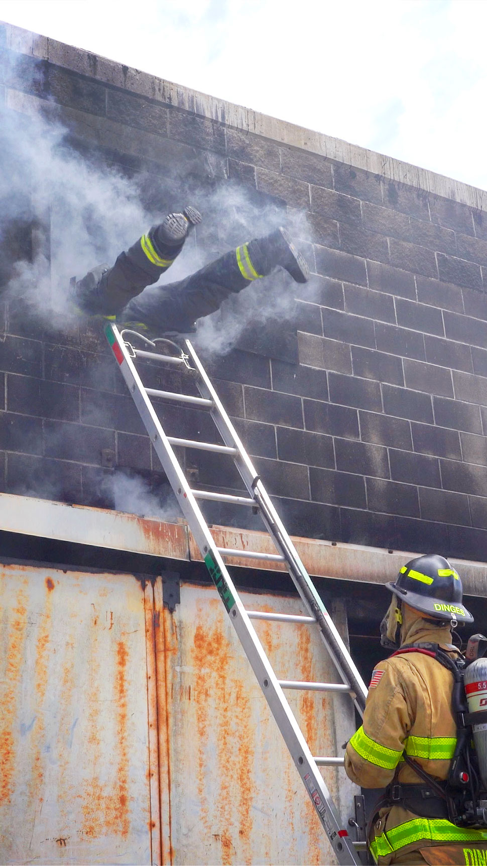 Lost in the fog | Firefighter Search Training